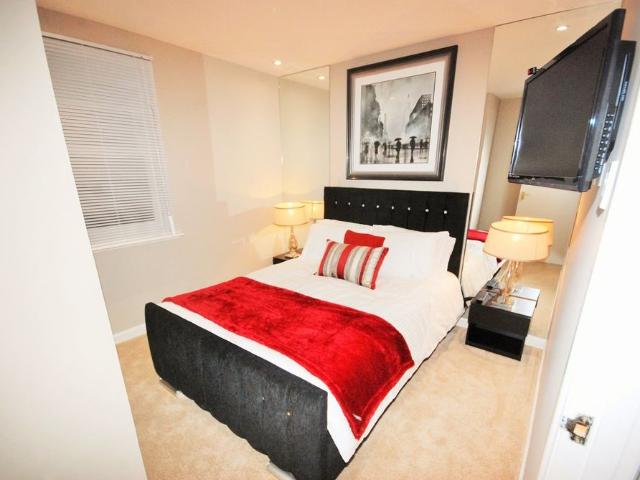 2 Bed Flat, Belgrave Terrace, AB25