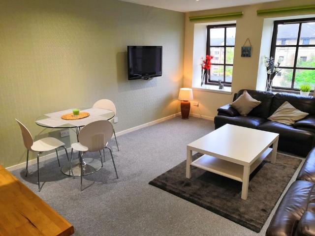2 Bed Flat, Bell Street, G4