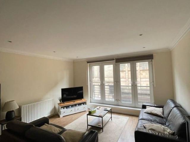 2 Bed Flat, Berkeley St, G3