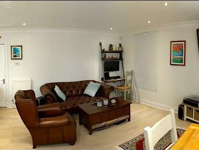 2 Bed Flat, Berwick Court, SE1