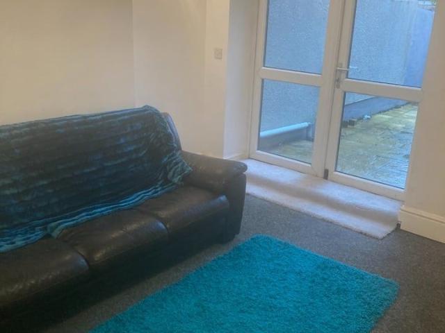 2 Bed Flat, Bethel Road, BS5