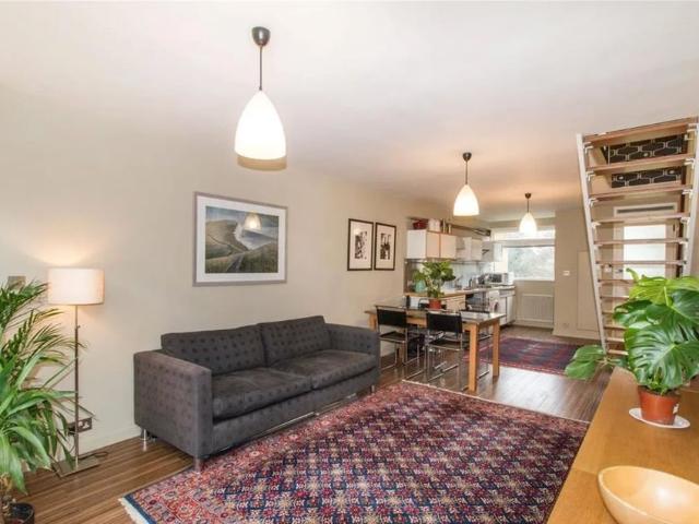 2 Bed Flat, Binley House, SW15