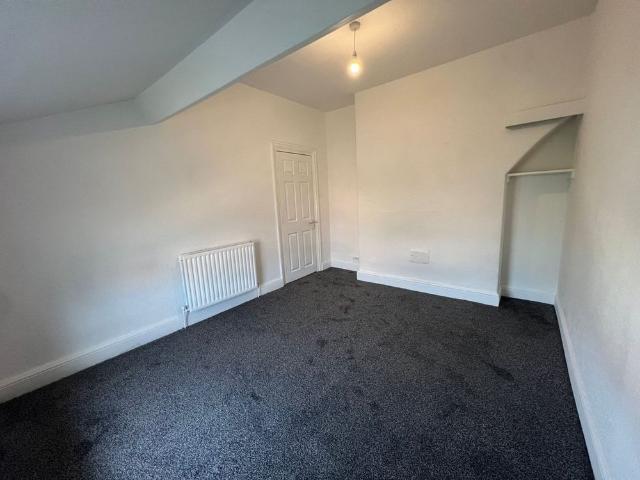 2 Bed Flat, Borough Road, CH42