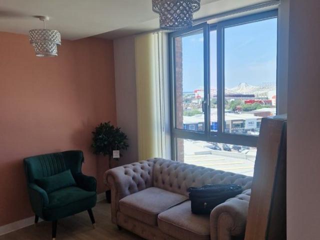 2 Bed Flat, Botanical Gardens, M16