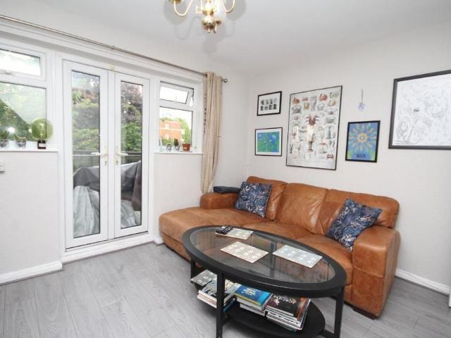2 Bed Flat, Bracklyn Court, N1