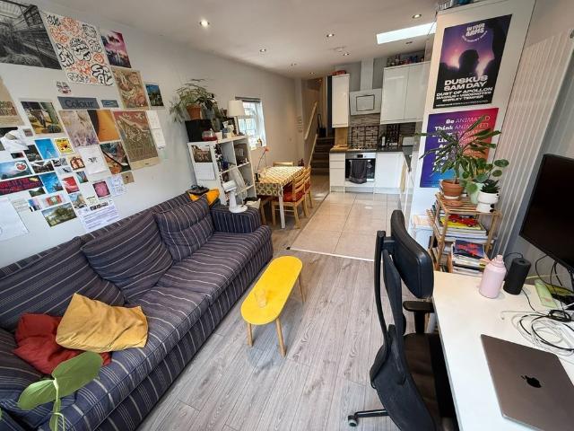 2 Bed Flat, Brecknock Road, N7
