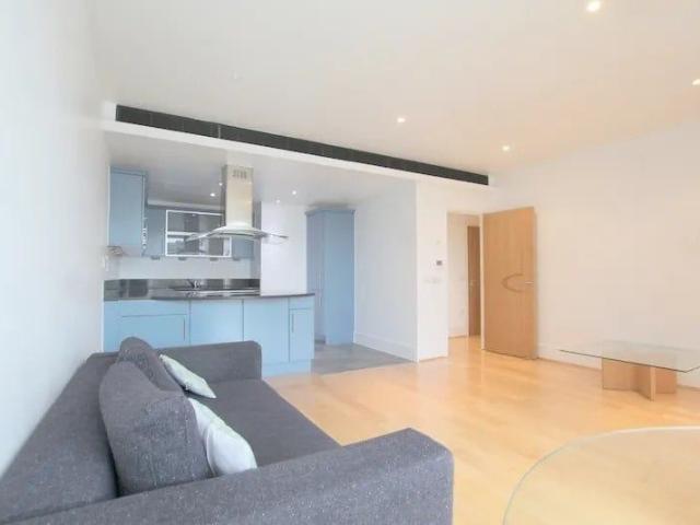 2 Bed Flat, Brewhouse Lane, SW15