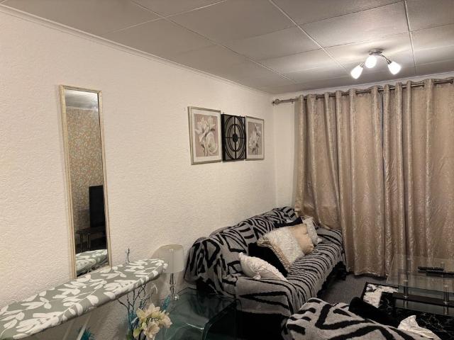 2 Bed Flat, Brierfield Terrace, AB16