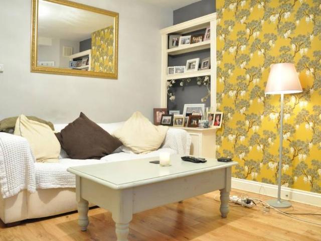 2 Bed Flat, Bromfelde Road, SW4