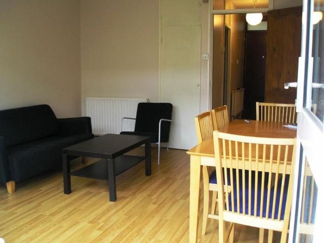 2 Bed Flat, Broadoak Court, SW9