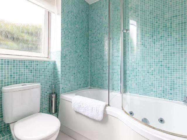 2 Bed Flat, Broughton Road, EH7