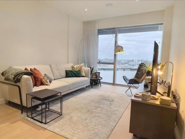 2 Bed Flat, Cutter Lane, SE10