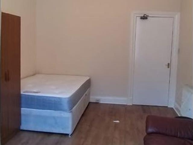 2 Bed Flat, Caird Drive, G11