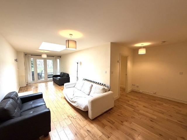2 Bed Flat, Camberwell Road, SE5