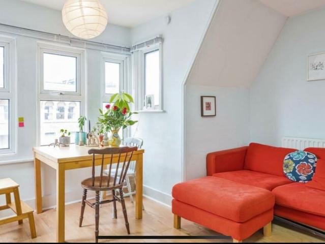 2 Bed Flat, Camberwell Road, SE5