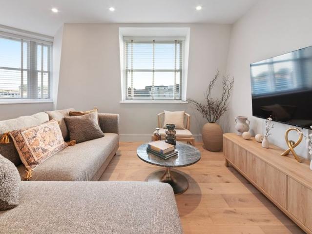 2 Bed Flat, Camden, NW1