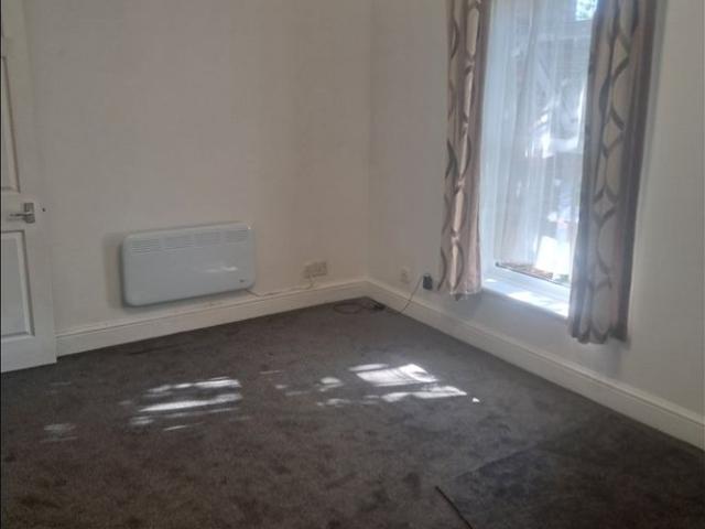 2 Bed Flat, Cameron Road, CR0