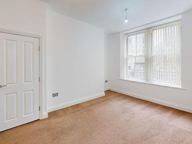 2 Bed Flat, Carmelite Lane, AB11