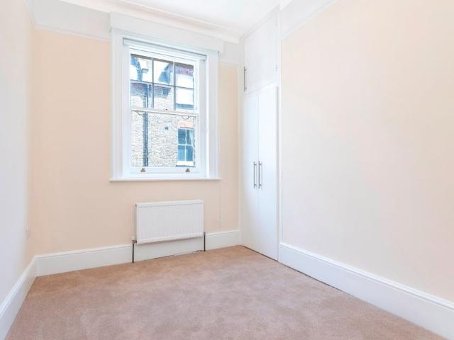 2 Bed Flat, Cathedral Mansions, SW1V