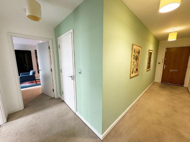 2 Bed Flat, Cavatina Point, SE8