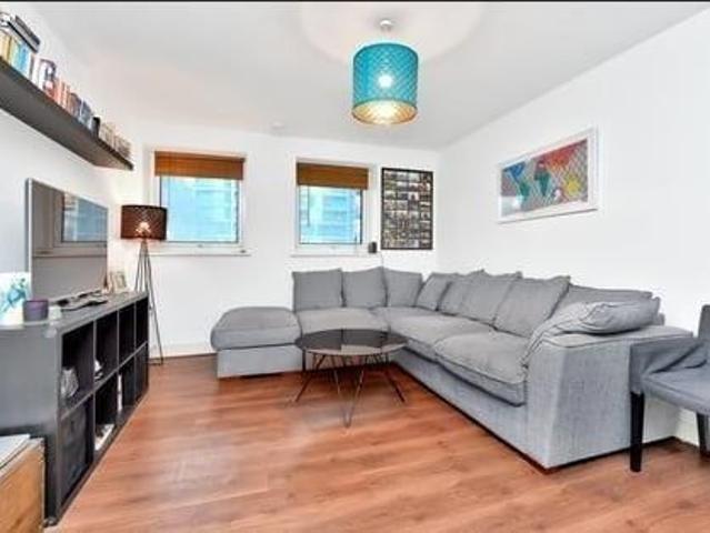 2 Bed Flat, Central House, E15