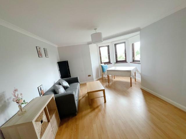 2 Bed Flat, Chancellor House, G4