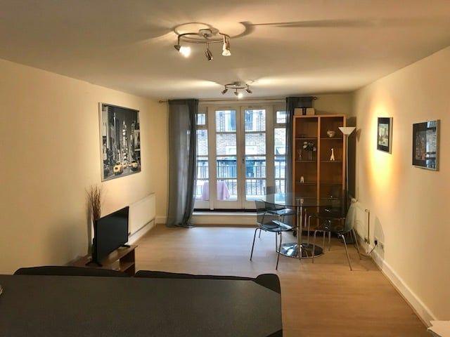2 Bed Flat, Challenger House, E14