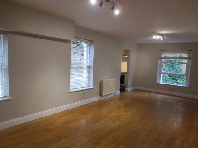 2 Bed Flat, Chapelgate, E2