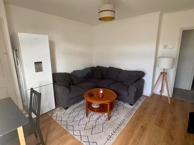 2 Bed Flat, Charlotte Terrace, N1