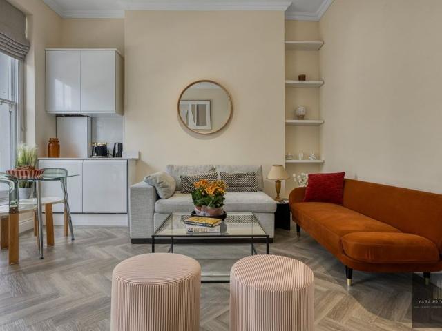 2 Bed Flat, Chesterton Road, W10