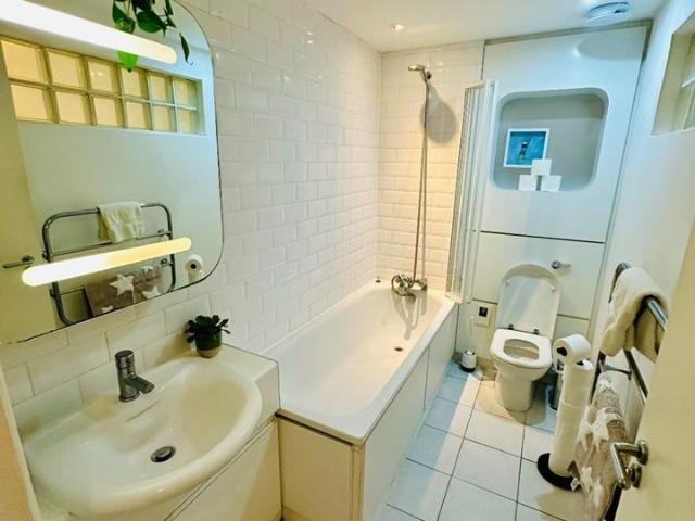 2 Bed Flat, Cheshire Street, E2