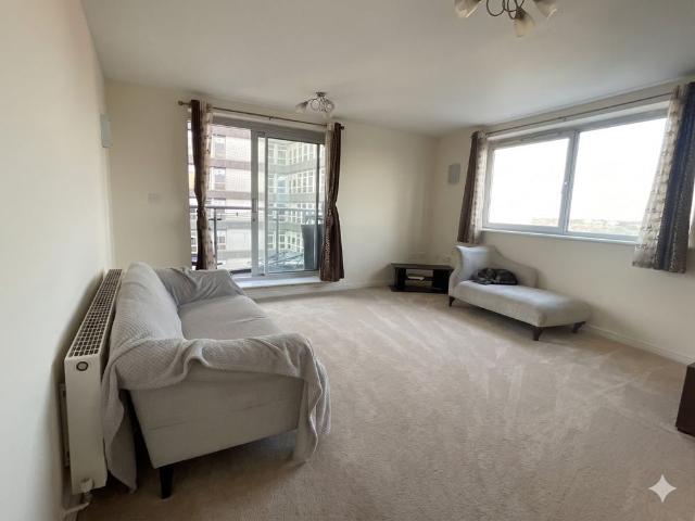 2 Bed Flat, City View, IG1