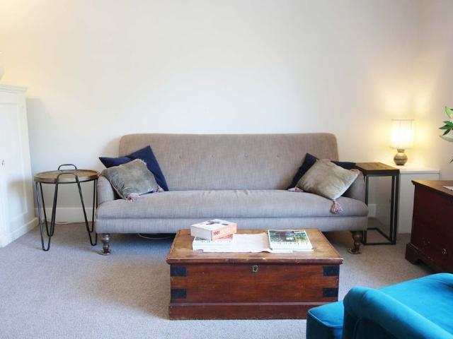 2 Bed Flat, Clapham Common South Side, SW4