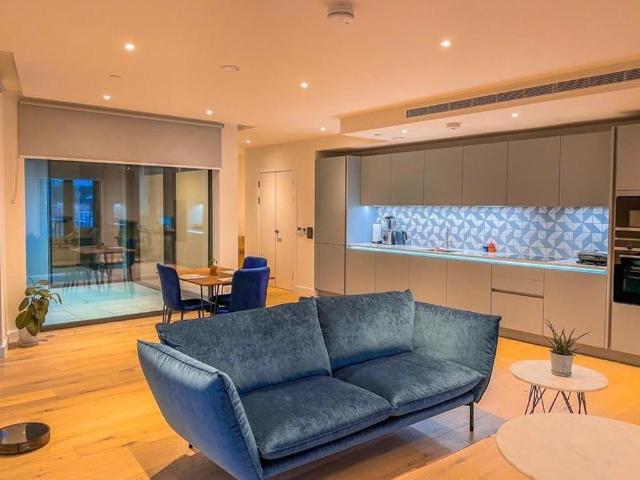 2 Bed Flat, Clarendon Court, EC1Y