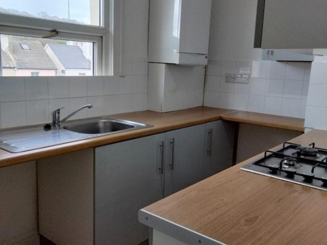 2 Bed Flat, Clifton Road, SE25