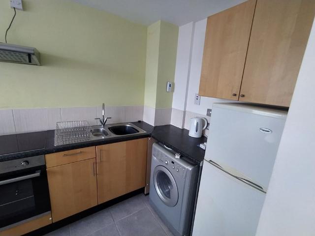 2 Bed Flat, Clydesdale Tower, B1
