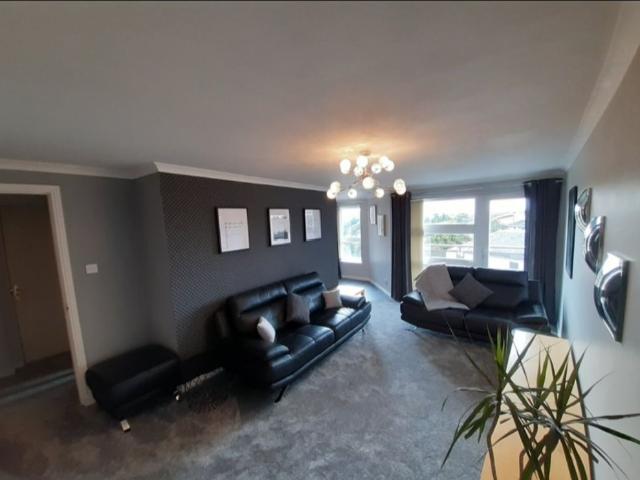 2 Bed Flat, Coopers Well Street, G11
