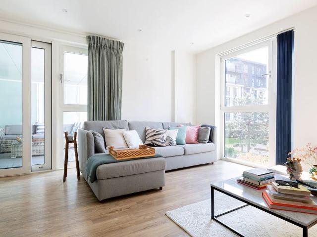 2 Bed Flat, Collet House, SW8