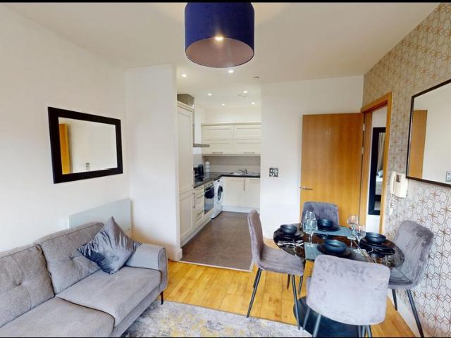 2 Bed Flat, Colquitt Street, L1