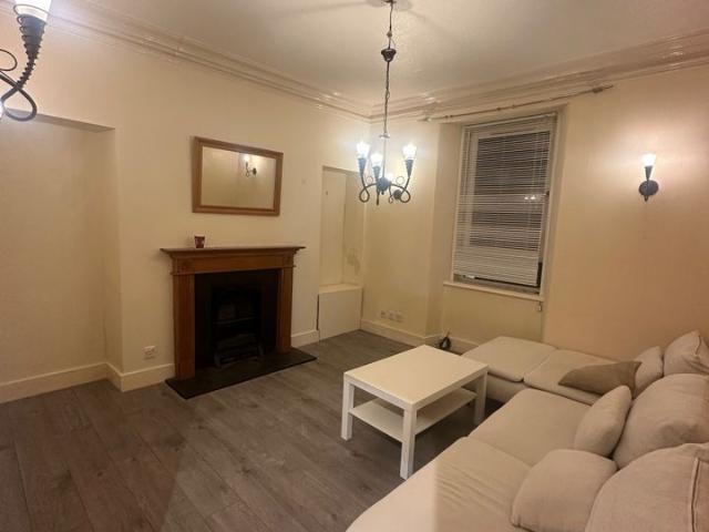 2 Bed Flat, Colville Place, AB24