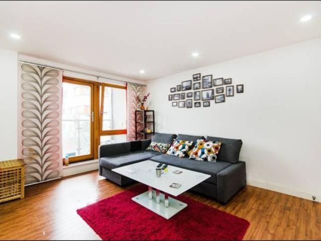 2 Bed Flat, Comstock Court, HA0