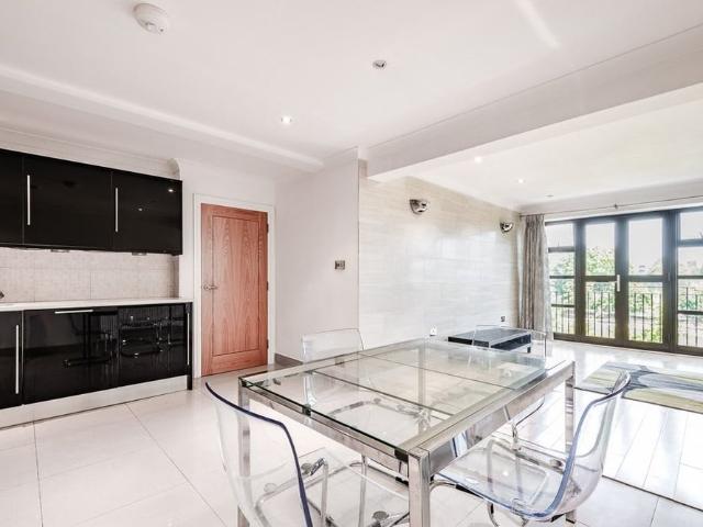 2 Bed Flat, Copperfield Road, E3