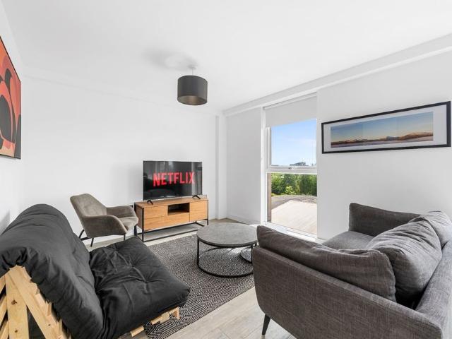 2 Bed Flat, Craven St, M5