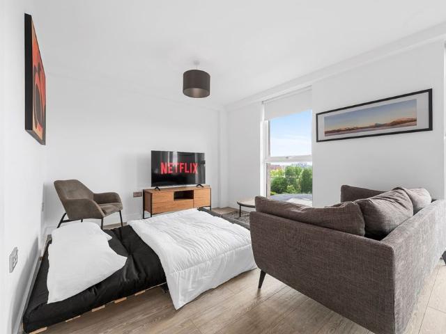 2 Bed Flat, Craven St, M5
