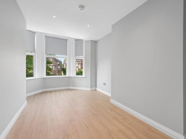 2 Bed Flat, Croxteth Road, L8