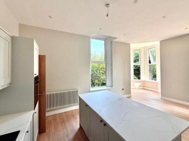 2 Bed Flat, Croxteth Road, L8