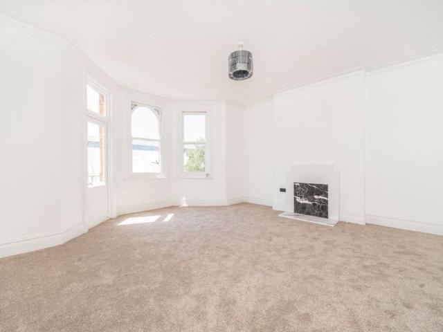 2 Bed Flat, Delaware Mansions, W9