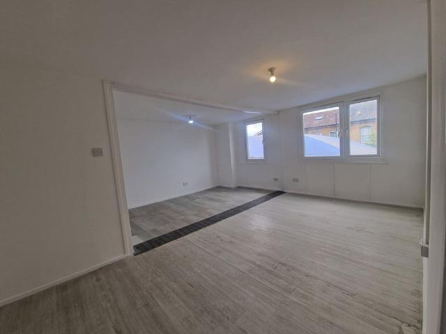 2 Bed Flat, Derby Road, CR0