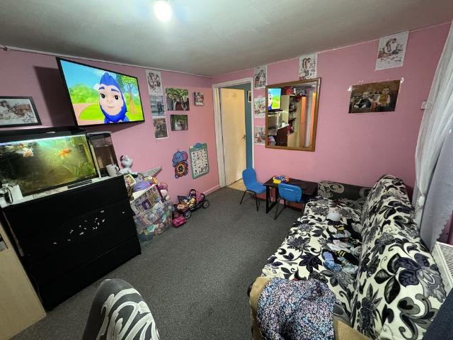 2 Bed Flat, Derby Road, SO14