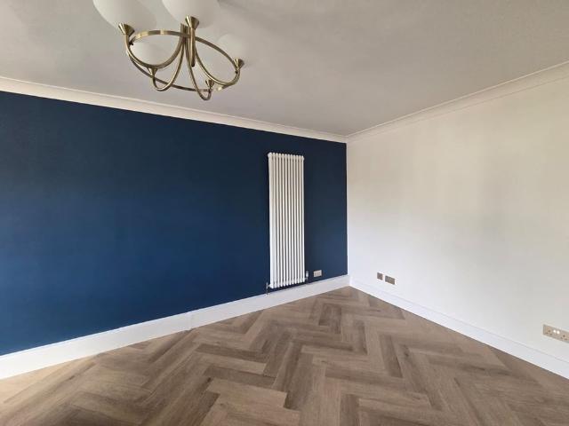 2 Bed Flat, Devonshire Road, SW19